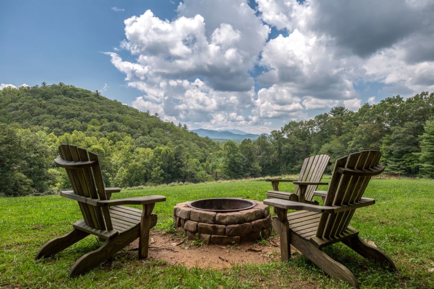 3 Bedroom Cabins | Springmaid Mountain